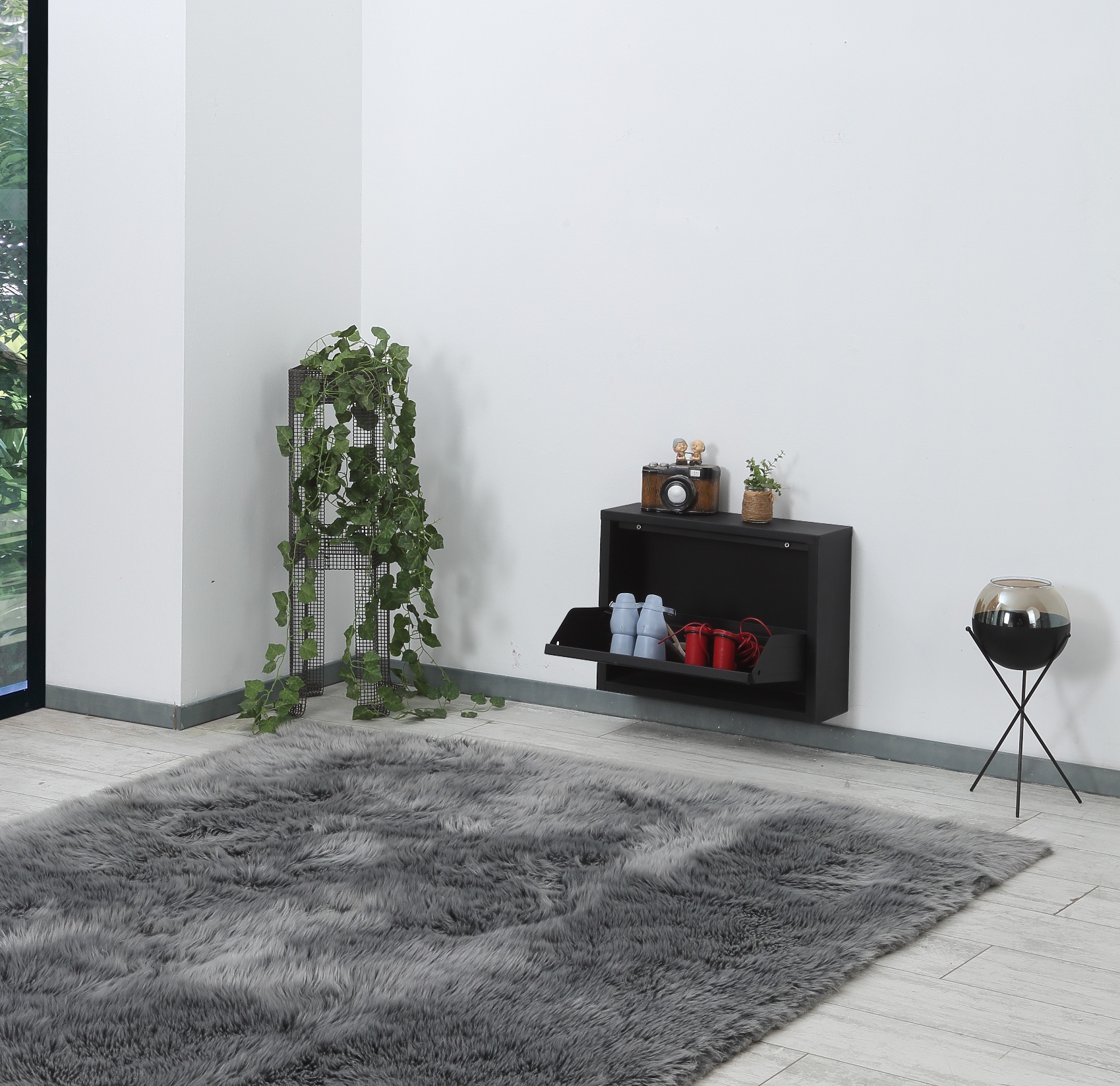 Metalux Pantofar cu o uşa negru - Modela - Magazin Mobila Online